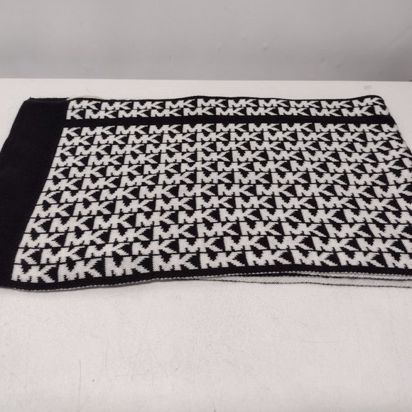 Michael Kors | Accessories | New Black White Mk Michael Kors Signature ...
